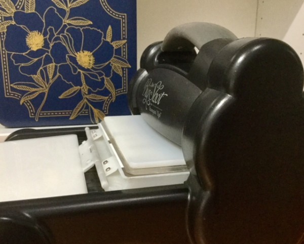 Big Shot Embossing Mats: Tutorial # 1 – Margi Stamps